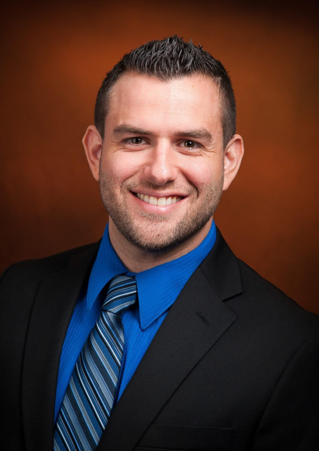 Biografía del Dr. Hollick 2022 - El Centro Wright